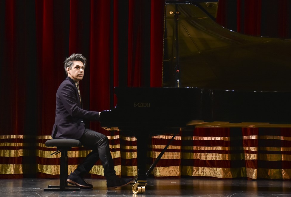Little Chat With Contemporary Music Composer & Pianist KIANN - GAZETE ...
